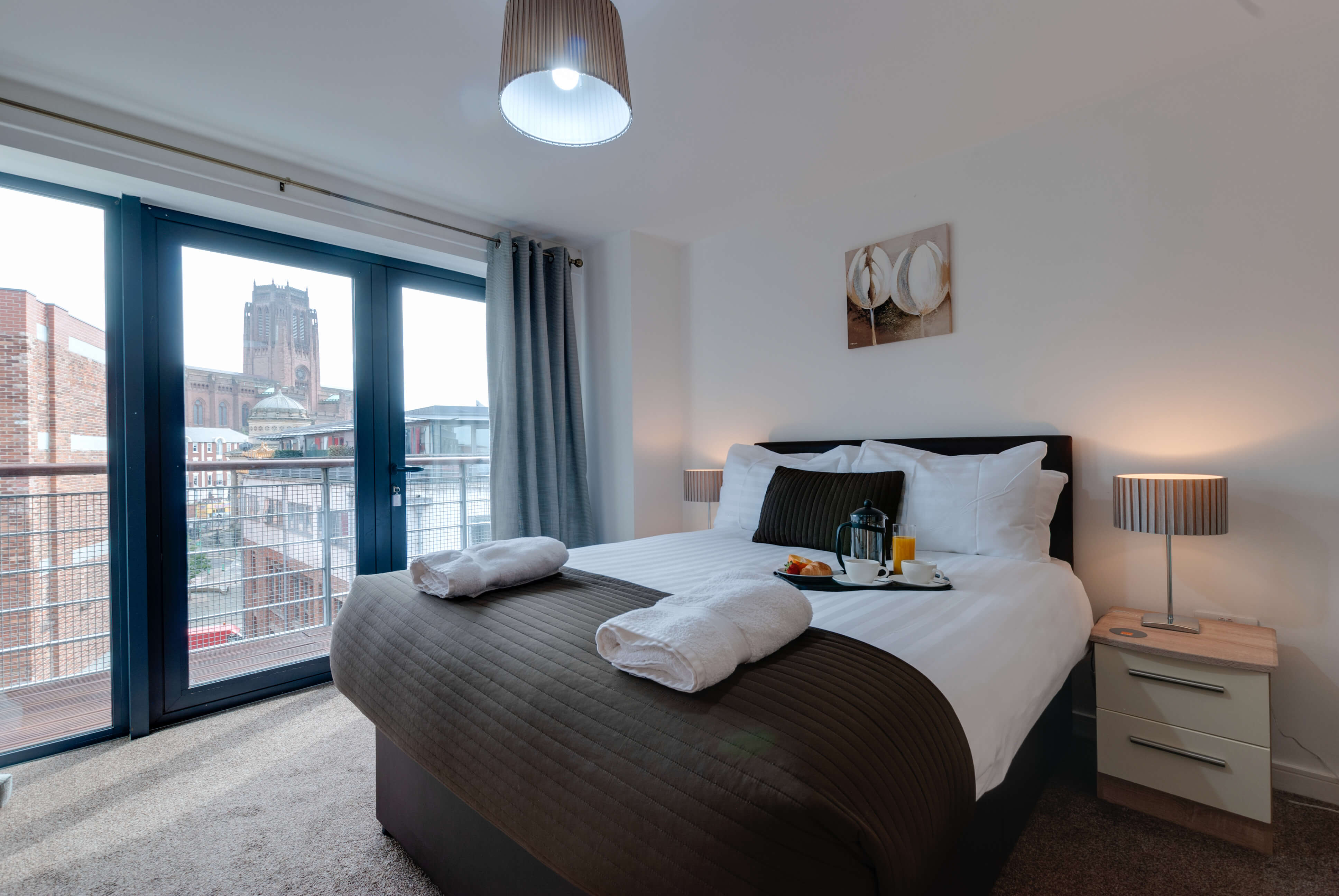 Bedroom Duke Street Liverpool : BASE Serviced Apartments